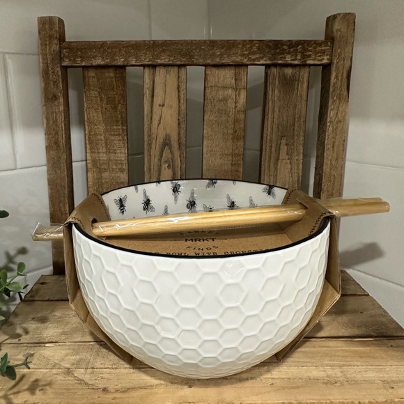 Dining | Honeycomb Bee Noodle Bowl With Chopsticks | Poshmark